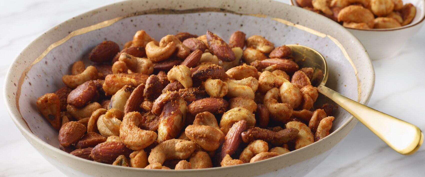Spicy Buffalo Nut Mix — PLANTERS® Brand